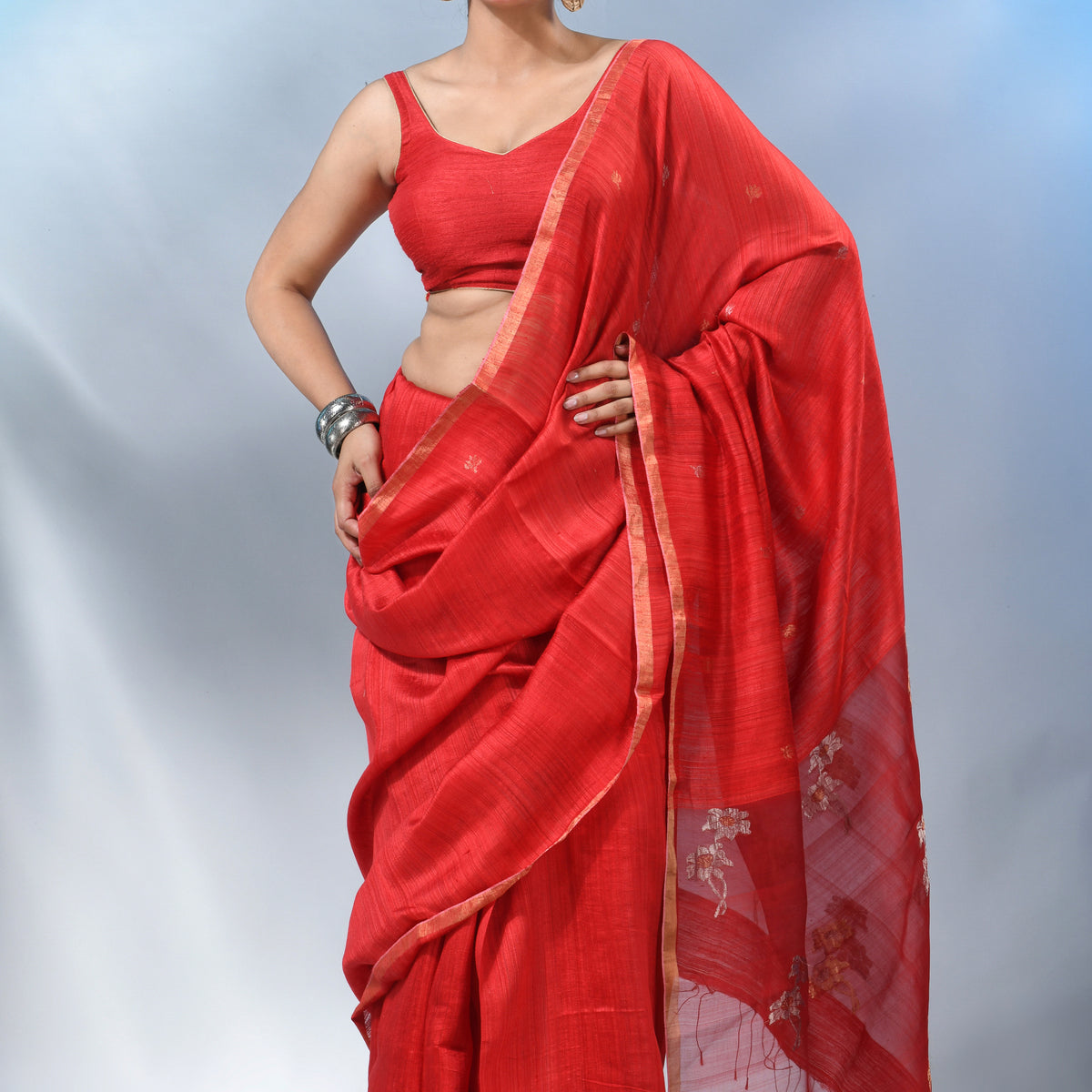 This beautiful Red colour matka silk handloom jamdani saree – Tamal ...